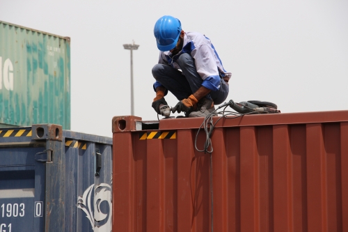 شرکت خدمات دریایی و بندری سی دلف